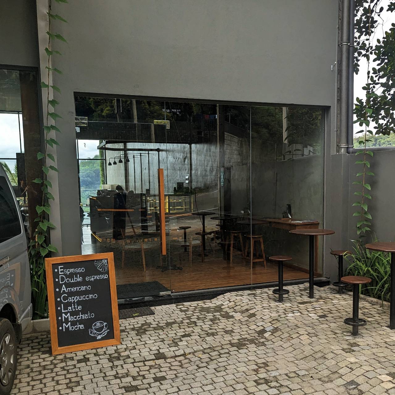 キャンディのおすすめ観光スポットやカフェ | アジアノマド